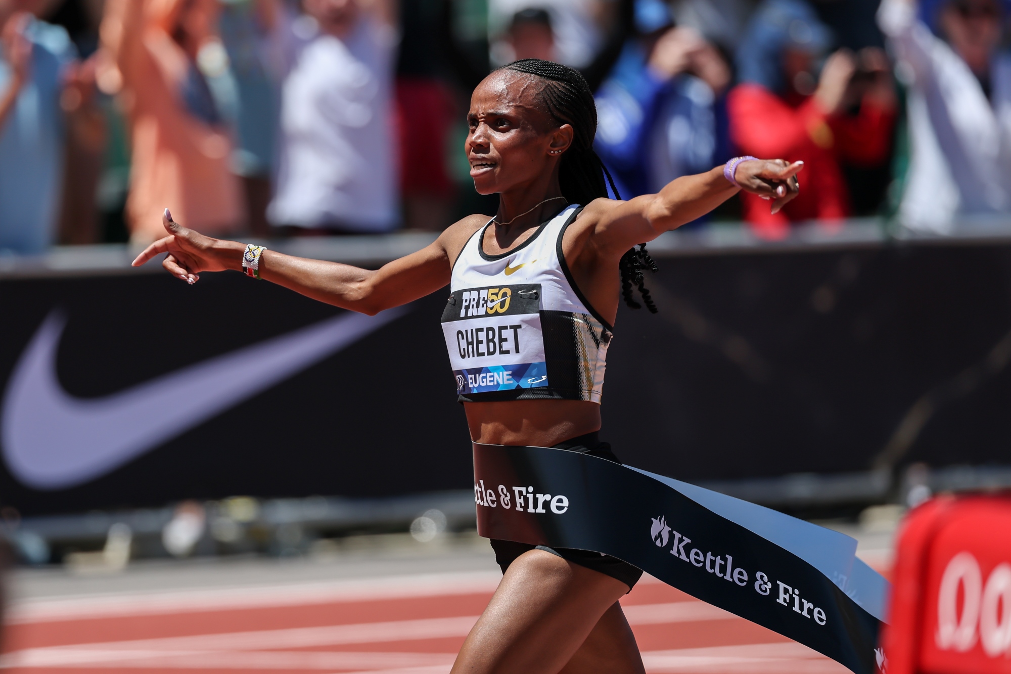 Chebet and Kipyegon break world records in Eugene - Wanda Diamond League