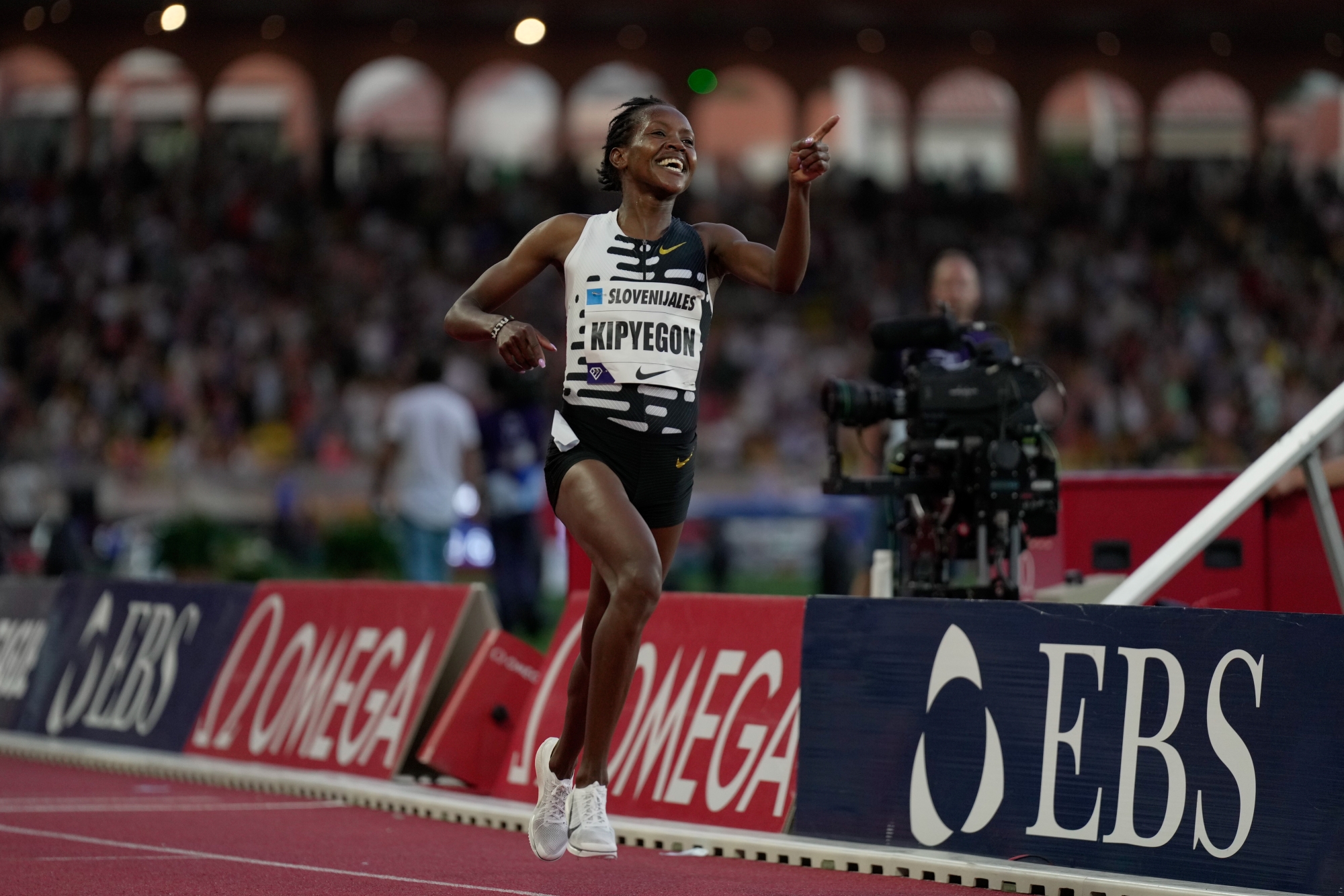 Kipyegon to take on 3000m in Monaco - Wanda Diamond League